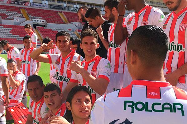 Necaxa se Tomó la Foto Oficial del Clausura 2016 | Palestra ...